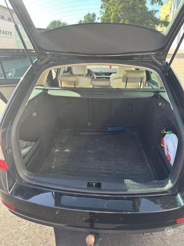 Black Skoda Octavia 2018 in Kaunas, with an engine capacity of 1.60 L and mileage of 261 thousand km for 9500 €, photo 10 on AUTOMOTO.COM.LV