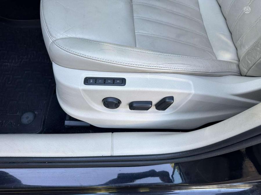 Melns Skoda Octavia 2018 Kauņa, ar dzinēja tilpumu 1.60 L un nobraukumu 261 tūkst. km par 9500 €, foto 19 vietnē AUTOMOTO.COM.LV