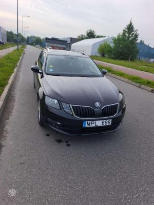 Melns Skoda Octavia 2018 Kauņa, ar dzinēja tilpumu 1.60 L un nobraukumu 325 tūkst. km par 7844 €, foto  vietnē AUTOMOTO.COM.LV