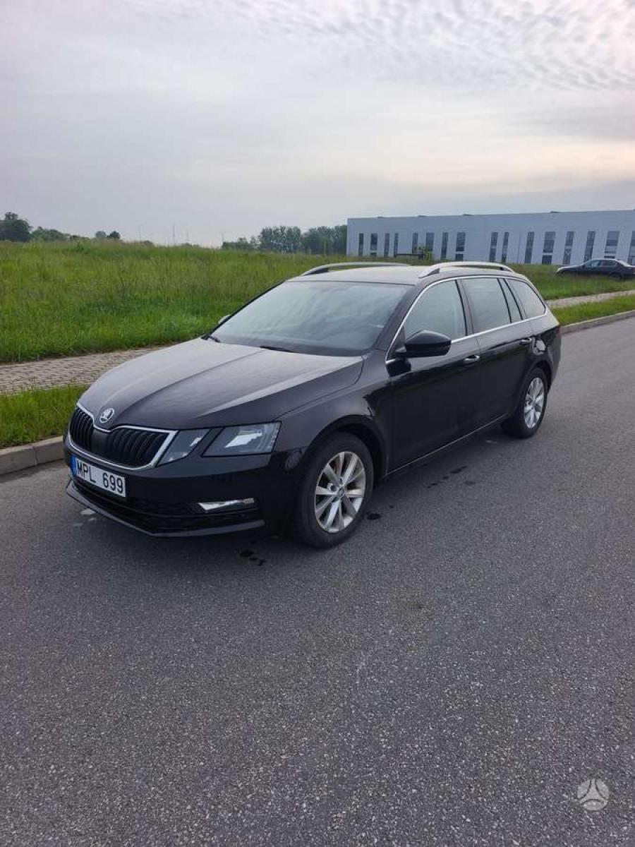 Черный Шкода Октавия 2018 в Каунас, объемом двигателя 1.60 л и пробегом 325 тыс. км за 7844 €, фото 3 на AUTOMOTO.COM.LV