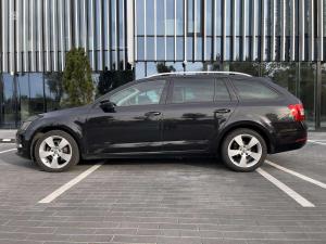 Black Skoda Octavia 2018 in Kaunas, with an engine capacity of 1.97 L and mileage of 224 thousand km for 9450 €, photo 6 on AUTOMOTO.COM.LV