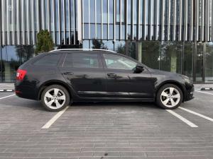 Black Skoda Octavia 2018 in Kaunas, with an engine capacity of 1.97 L and mileage of 224 thousand km for 9450 €, photo 7 on AUTOMOTO.COM.LV