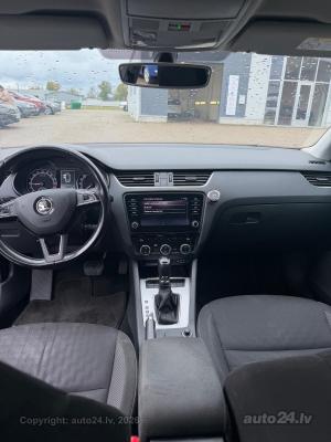 Melns Skoda Octavia 2018 Tallina, ar dzinēja tilpumu 1.60 L un nobraukumu 388 tūkst. km par 5900 €, foto 6 vietnē AUTOMOTO.COM.LV