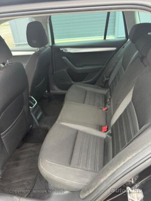 Melns Skoda Octavia 2018 Tallina, ar dzinēja tilpumu 1.60 L un nobraukumu 388 tūkst. km par 5900 €, foto 11 vietnē AUTOMOTO.COM.LV