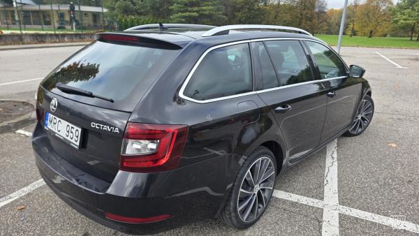 Black Skoda Octavia 2018 in Panevezys, with an engine capacity of 2.00 L and mileage of 305 thousand km for 9500 €, photo 4 on AUTOMOTO.COM.LV