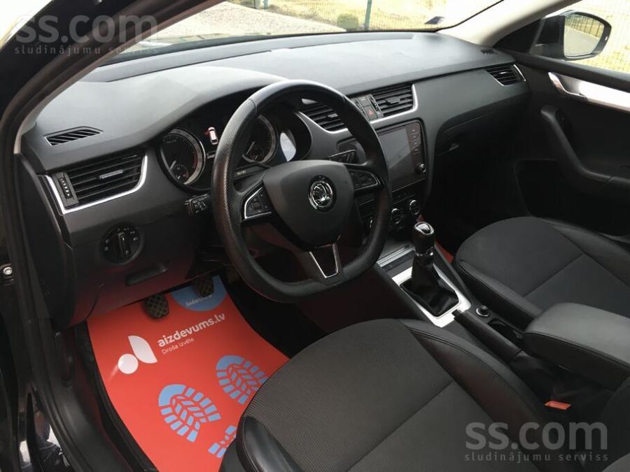Black Skoda Octavia 2019 in Talsi, with an engine capacity of 1.60 L and mileage of 224 thousand km for 11999 €, photo 8 on AUTOMOTO.COM.LV