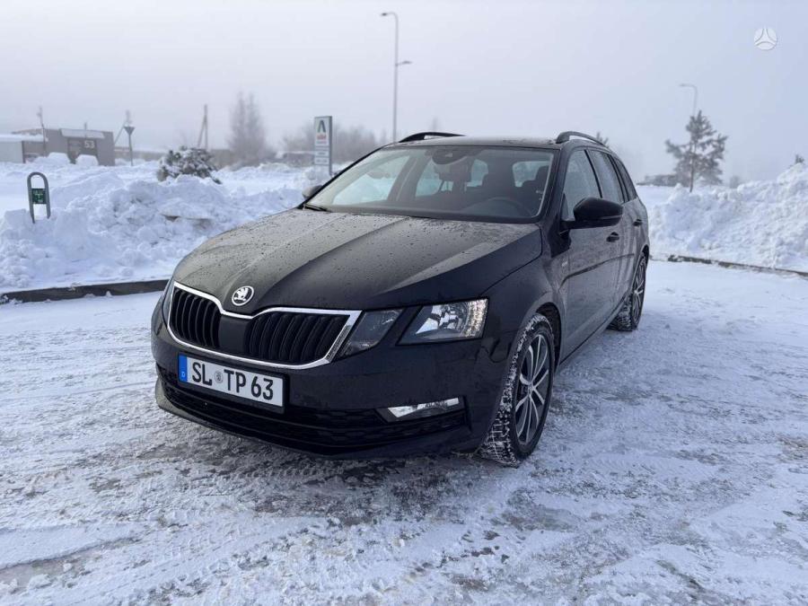 Black Skoda Octavia 2019 in Gargzdai, with an engine capacity of 1.60 L and mileage of 143 thousand km for 9999 €, photo 1 on AUTOMOTO.COM.LV