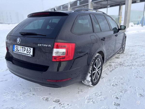 Black Skoda Octavia 2019 in Gargzdai, with an engine capacity of 1.60 L and mileage of 143 thousand km for 9999 €, photo 4 on AUTOMOTO.COM.LV