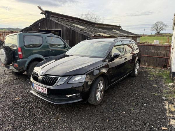 Black Skoda Octavia 2019 in Kaunas, with an engine capacity of 1.00 L and mileage of 179 thousand km for 4950 €, photo 1 on AUTOMOTO.COM.LV