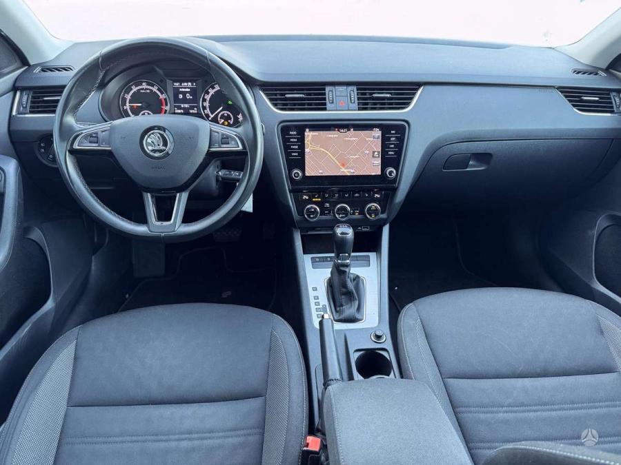 Melns Skoda Octavia 2019 Kauņa, ar dzinēja tilpumu 1.00 L un nobraukumu 209 tūkst. km par 8900 €, foto 9 vietnē AUTOMOTO.COM.LV