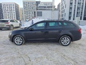 Black Skoda Octavia 2019 in Vilnius, with an engine capacity of 1.60 L and mileage of 272 thousand km for 7900 €, photo 10 on AUTOMOTO.COM.LV
