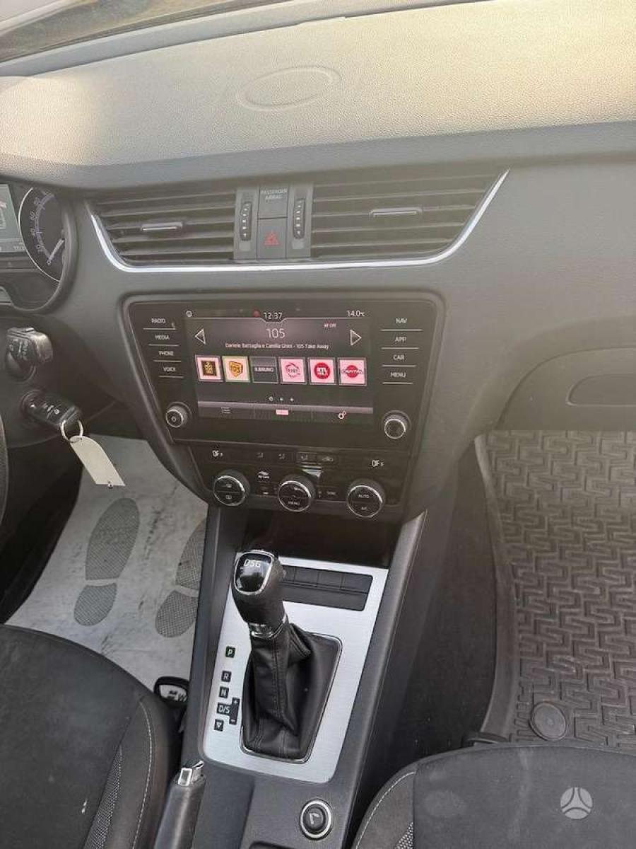 Black Skoda Octavia 2019 in Siauliai, with an engine capacity of 1.50 L and mileage of 290 thousand km for 6900 €, photo 13 on AUTOMOTO.COM.LV