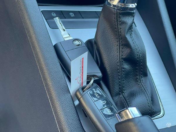 Black Skoda Octavia 2019 in Marijampole, with an engine capacity of 1.60 L and mileage of 220 thousand km for 12584 €, photo 11 on AUTOMOTO.COM.LV