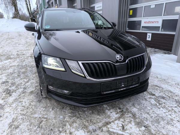 Black Skoda Octavia 2019 in Joniskis, with an engine capacity of 1.60 L and mileage of 228 thousand km for 9950 €, photo 10 on AUTOMOTO.COM.LV