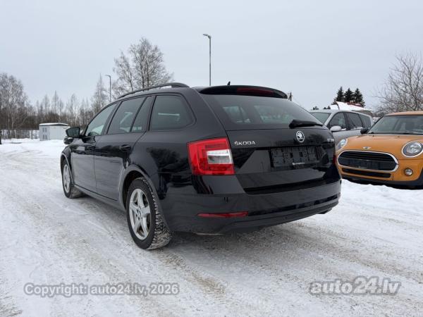 Black Skoda Octavia 2019 in Viljandi, with an engine capacity of 2.00 L and mileage of 229 thousand km for 11990 €, photo 3 on AUTOMOTO.COM.LV