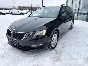 Black Skoda Octavia 2019 in Kaunas, with an engine capacity of 1.00 L and mileage of 209 thousand km for 8500 €, photo  on AUTOMOTO.COM.LV