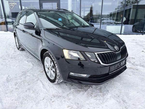 Black Skoda Octavia 2019 in Kaunas, with an engine capacity of 1.00 L and mileage of 209 thousand km for 8500 €, photo 3 on AUTOMOTO.COM.LV