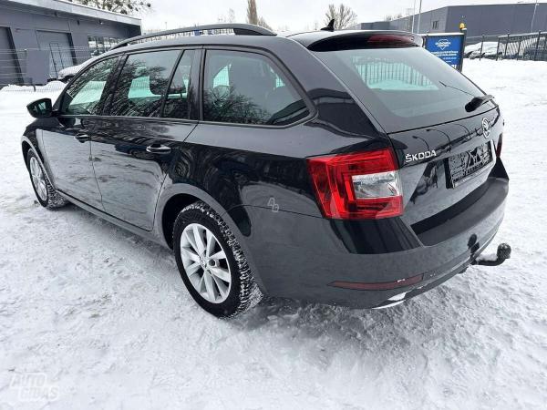 Black Skoda Octavia 2019 in Kaunas, with an engine capacity of 1.00 L and mileage of 209 thousand km for 8500 €, photo 5 on AUTOMOTO.COM.LV