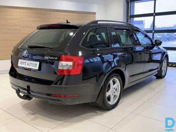 Black Skoda Octavia 2019 in Riga, with an engine capacity of 1.60 L and mileage of 199 thousand km for 10990 €, photo 4 on AUTOMOTO.COM.LV