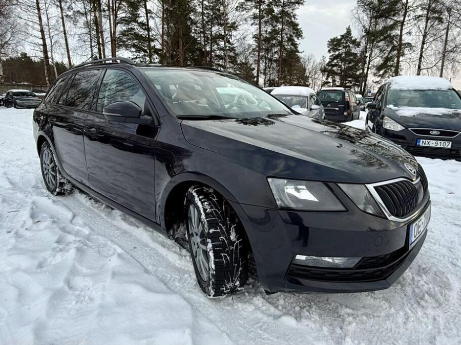 Melns Skoda Octavia 2019 Rīga, ar dzinēja tilpumu 1.00 L un nobraukumu 0 tūkst. km par 8750 €, foto 3 vietnē AUTOMOTO.COM.LV