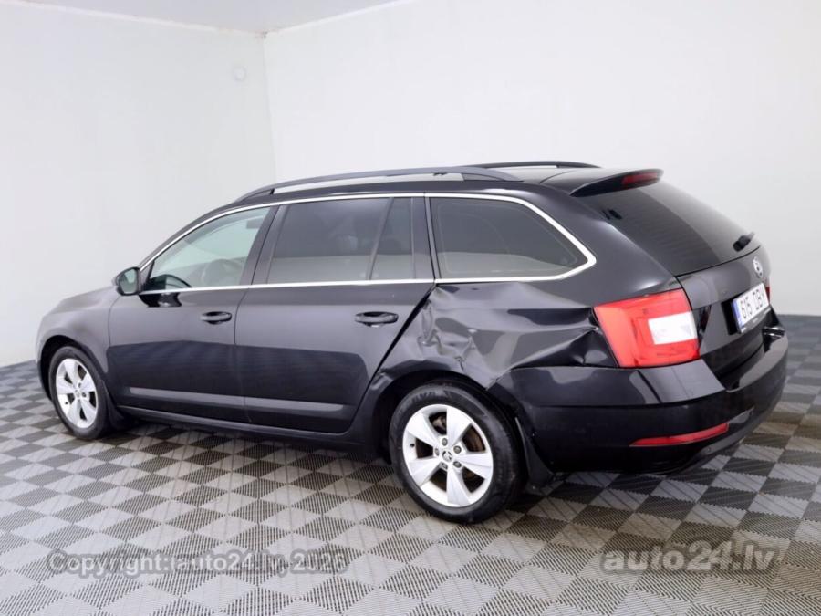 Melns Skoda Octavia 2019 Tallina, ar dzinēja tilpumu 1.50 L un nobraukumu 372 tūkst. km par 2999 €, foto 4 vietnē AUTOMOTO.COM.LV
