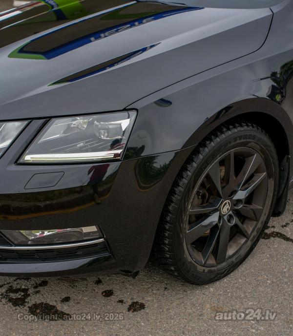 Melns Skoda Octavia 2019 Tallina, ar dzinēja tilpumu 1.50 L un nobraukumu 219 tūkst. km par 9990 €, foto 3 vietnē AUTOMOTO.COM.LV