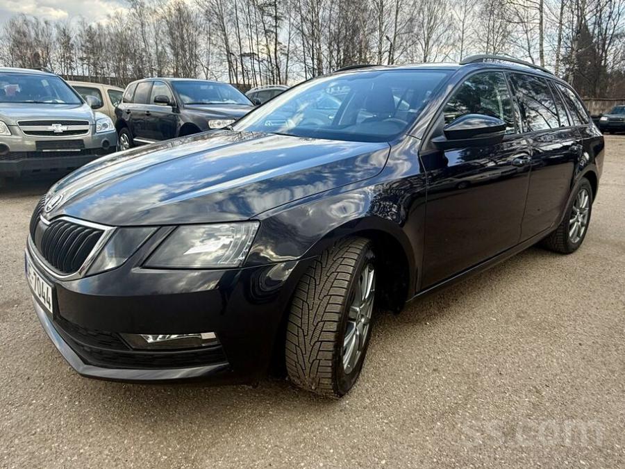 Black Skoda Octavia 2019 in Riga, with an engine capacity of 1.00 L and mileage of 0 thousand km for 7990 €, photo 3 on AUTOMOTO.COM.LV