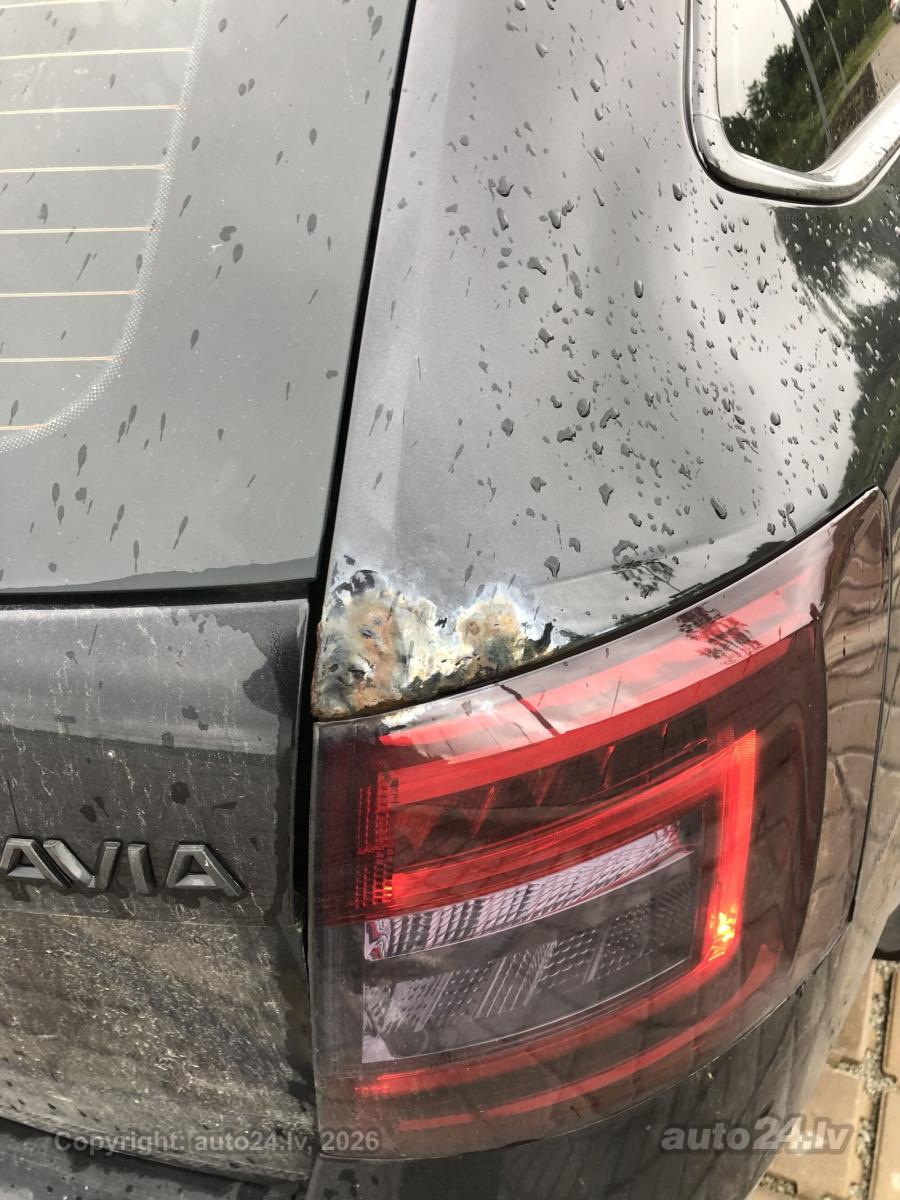Black Skoda Octavia 2019 in Tallinn, with an engine capacity of 1.50 L and mileage of 463 thousand km for 4900 €, photo 8 on AUTOMOTO.COM.LV