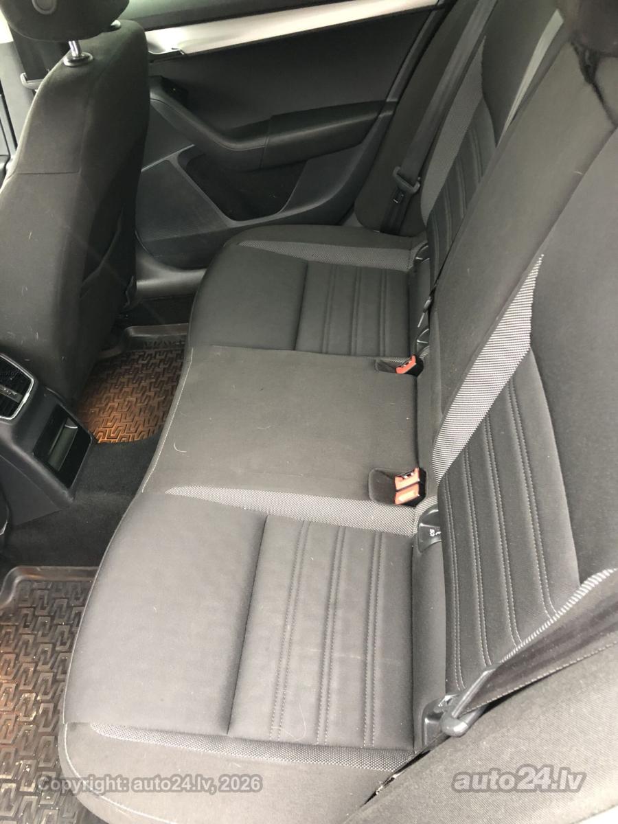 Black Skoda Octavia 2019 in Tallinn, with an engine capacity of 1.50 L and mileage of 463 thousand km for 4900 €, photo 10 on AUTOMOTO.COM.LV
