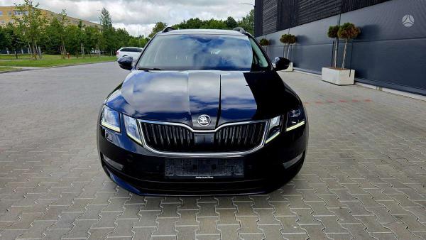 Melns Skoda Octavia 2019 Šauļi, ar dzinēja tilpumu 1.97 L un nobraukumu 210 tūkst. km par 10900 €, foto 3 vietnē AUTOMOTO.COM.LV