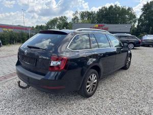 Black Skoda Octavia 2019 in Alytus, with an engine capacity of 1.50 L and mileage of 298 thousand km for 6950 €, photo 5 on AUTOMOTO.COM.LV