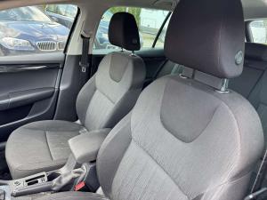 Black Skoda Octavia 2019 in Alytus, with an engine capacity of 1.50 L and mileage of 298 thousand km for 6950 €, photo 9 on AUTOMOTO.COM.LV