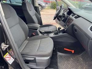 Black Skoda Octavia 2019 in Alytus, with an engine capacity of 1.50 L and mileage of 298 thousand km for 6950 €, photo 10 on AUTOMOTO.COM.LV