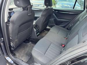 Black Skoda Octavia 2019 in Alytus, with an engine capacity of 1.50 L and mileage of 298 thousand km for 6950 €, photo 11 on AUTOMOTO.COM.LV
