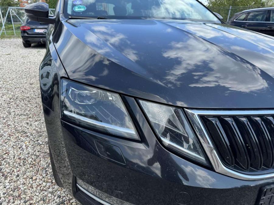 Black Skoda Octavia 2019 in Alytus, with an engine capacity of 1.50 L and mileage of 298 thousand km for 6950 €, photo 17 on AUTOMOTO.COM.LV
