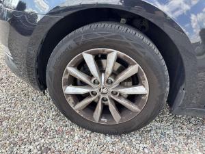 Black Skoda Octavia 2019 in Alytus, with an engine capacity of 1.50 L and mileage of 298 thousand km for 6950 €, photo 18 on AUTOMOTO.COM.LV