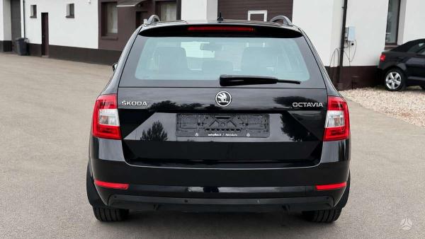 Black Skoda Octavia 2019 in Telschi, with an engine capacity of 1.97 L and mileage of 226 thousand km for 9700 €, photo 6 on AUTOMOTO.COM.LV