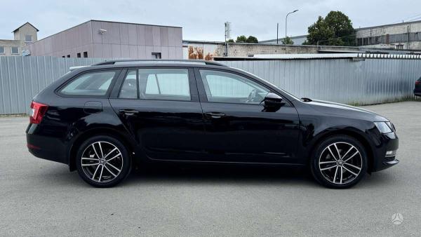 Black Skoda Octavia 2019 in Telschi, with an engine capacity of 1.97 L and mileage of 226 thousand km for 9700 €, photo 8 on AUTOMOTO.COM.LV