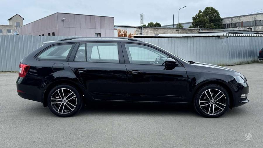 Melns Skoda Octavia 2019 Telšiai, ar dzinēja tilpumu 1.97 L un nobraukumu 226 tūkst. km par 9700 €, foto 9 vietnē AUTOMOTO.COM.LV