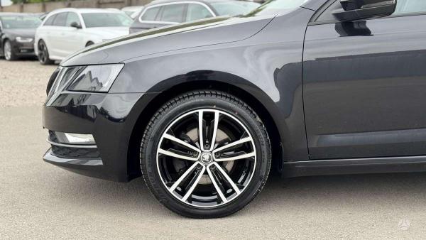 Black Skoda Octavia 2019 in Telschi, with an engine capacity of 1.97 L and mileage of 226 thousand km for 9700 €, photo 9 on AUTOMOTO.COM.LV