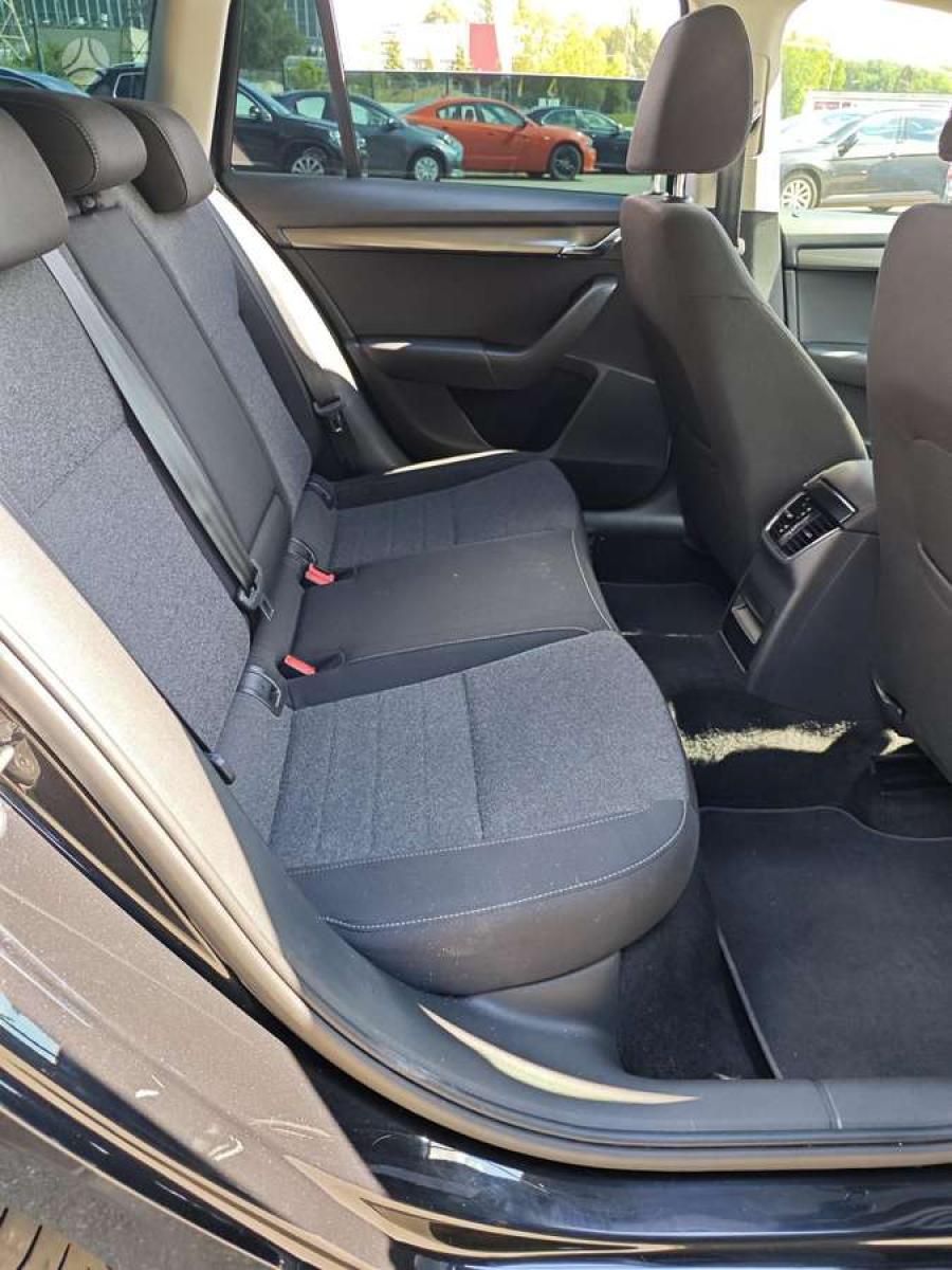 Melns Skoda Octavia 2019 Kauņa, ar dzinēja tilpumu 1.97 L un nobraukumu 300 tūkst. km par 8500 €, foto 13 vietnē AUTOMOTO.COM.LV