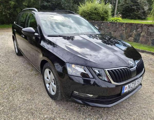 Melns Skoda Octavia 2019 Utena, ar dzinēja tilpumu 1.00 L un nobraukumu 241 tūkst. km par 7500 €, foto 6 vietnē AUTOMOTO.COM.LV