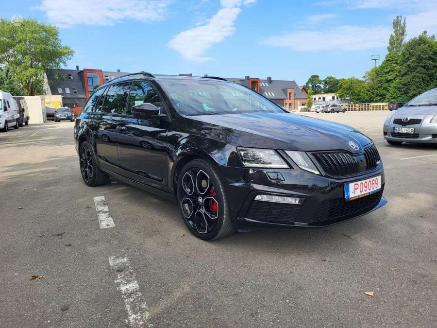 Black Skoda Octavia 2019 in Klaipeda, with an engine capacity of 1.97 L and mileage of 239 thousand km for 13199 €, photo 4 on AUTOMOTO.COM.LV