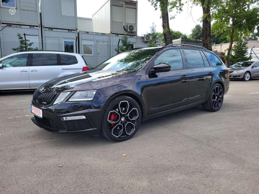 Black Skoda Octavia 2019 in Klaipeda, with an engine capacity of 1.97 L and mileage of 239 thousand km for 13199 €, photo 6 on AUTOMOTO.COM.LV