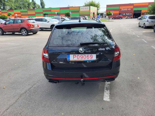 Skoda Octavia 2019 in Klaipeda on AUTOMOTO.COM.LV Black Skoda Octavia 2019 in Klaipeda, with an engine capacity of 1.97 L and mileage of 239 thousand km for 13199 €, photo 10 on AUTOMOTO.COM.LV