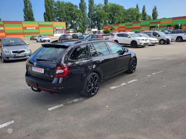 Skoda Octavia 2019 in Klaipeda on AUTOMOTO.COM.LV Black Skoda Octavia 2019 in Klaipeda, with an engine capacity of 1.97 L and mileage of 239 thousand km for 13199 €, photo 11 on AUTOMOTO.COM.LV