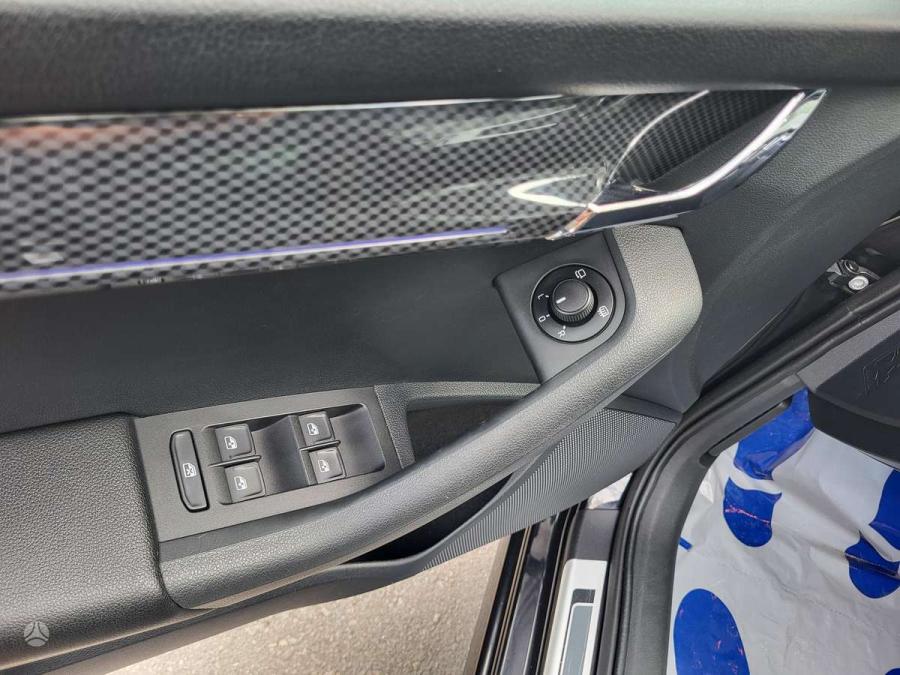 Black Skoda Octavia 2019 in Klaipeda, with an engine capacity of 1.97 L and mileage of 239 thousand km for 13199 €, photo 13 on AUTOMOTO.COM.LV