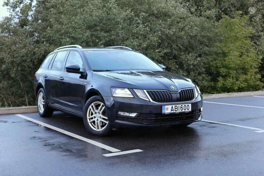 Melns Skoda Octavia 2019 Viļņa, ar dzinēja tilpumu 1.97 L un nobraukumu 292 tūkst. km par 10499 €, foto 1 vietnē AUTOMOTO.COM.LV