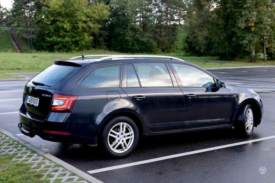 Melns Skoda Octavia 2019 Viļņa, ar dzinēja tilpumu 1.97 L un nobraukumu 292 tūkst. km par 10499 €, foto 5 vietnē AUTOMOTO.COM.LV