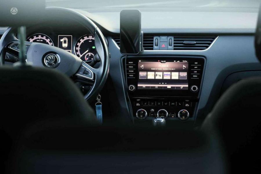 Melns Skoda Octavia 2019 Viļņa, ar dzinēja tilpumu 1.97 L un nobraukumu 292 tūkst. km par 10499 €, foto 13 vietnē AUTOMOTO.COM.LV